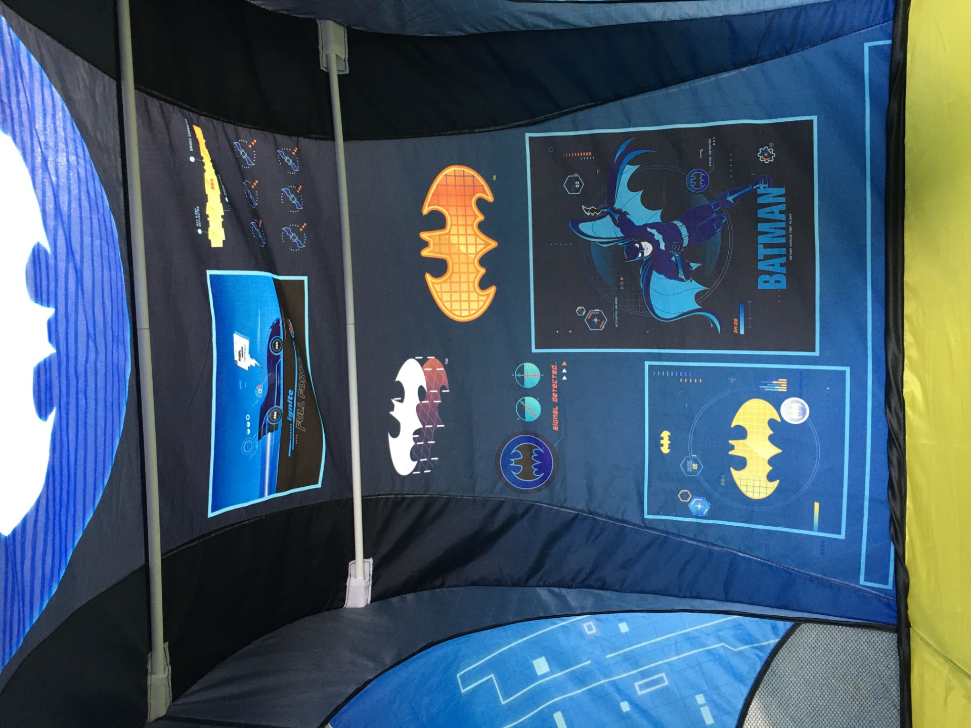 SunnyDays | BATMAN BATCAVE POPTOPIA TENT