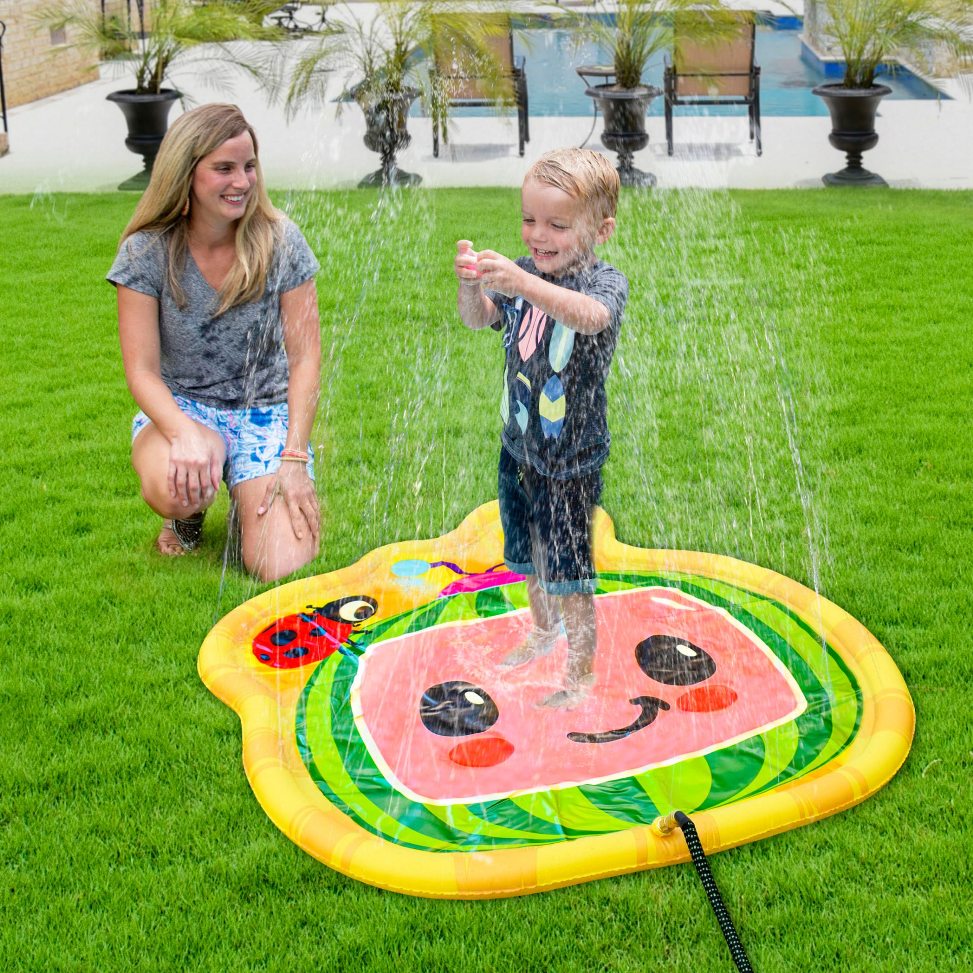|COCOMELON WATERMELON SPLASH PAD