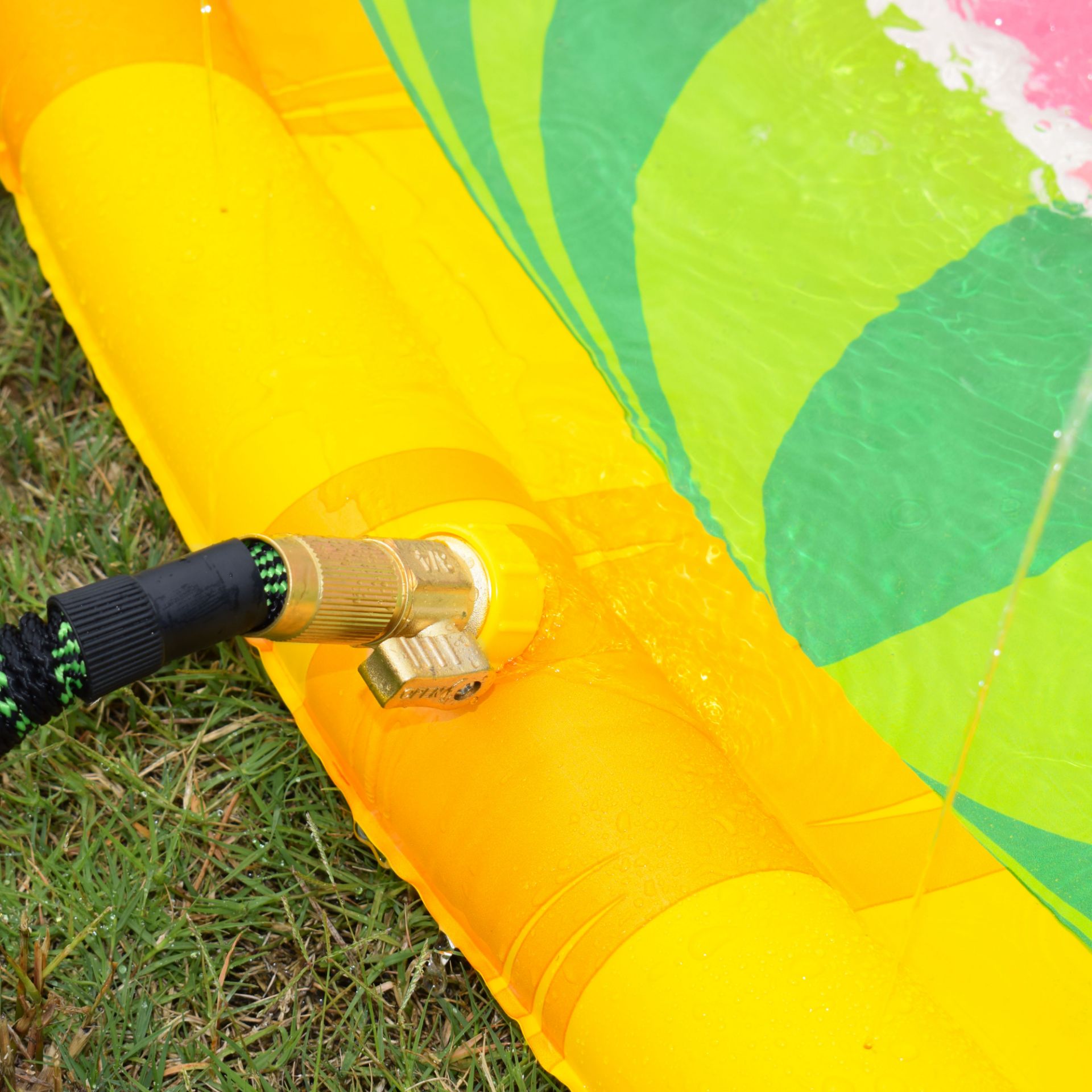 |COCOMELON WATERMELON SPLASH PAD