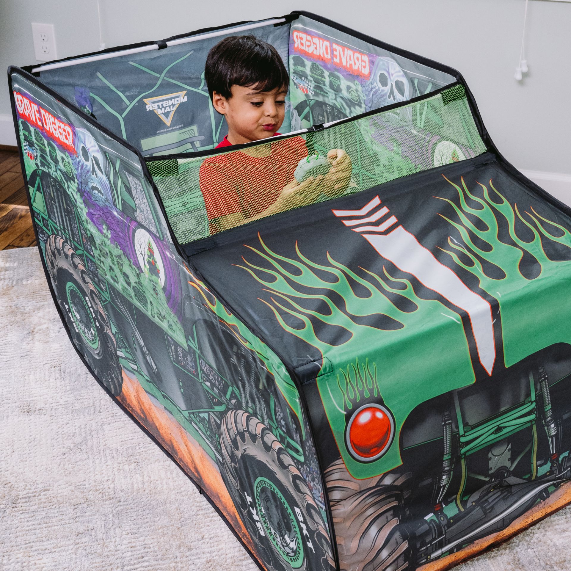 SunnyDays | MONSTER JAM GRAVE DIGGER POP UP TENT